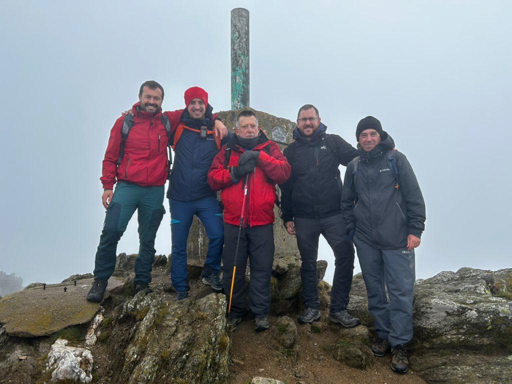 Varias decenas de personas participan en la I Jornada Montañera del ... Varias decenas de personas participan en la I Jornada Montañera del ...